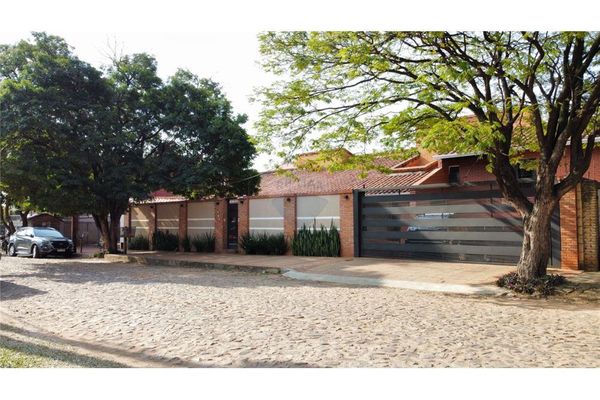ALQUILO AMPLIA CASA EN FDO. ZONA NORTE ZONA CAS. Ref #Z8B301 - infocasas.com.py