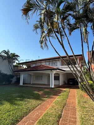 Vendo casa en barrio los laureles.. Ref #FE0C23 - infocasas.com.py