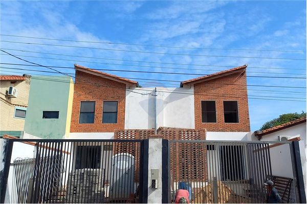 ALQUILO DUPLEX EN EL BARRIO HIPÓDROMO - ASUNCIÓN . Ref #ID4038 - infocasas.com.py
