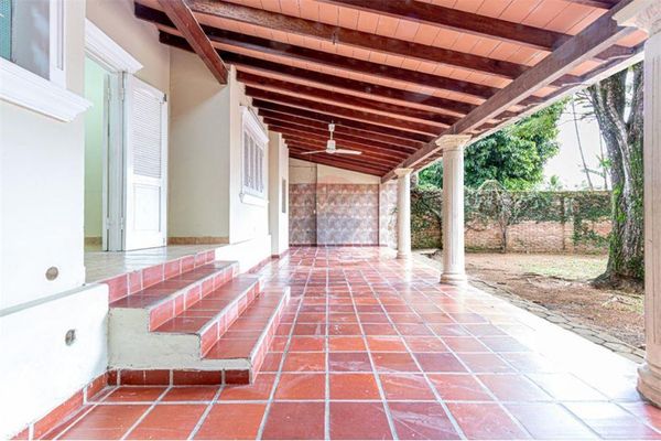 VENDO CASA EN LAMBARE BARRIO KENNEDY. Ref #C94398 - infocasas.com.py