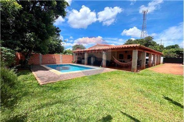 Casa - Venta - Paraguay Central Luque. Ref #WFE056 - infocasas.com.py