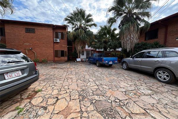 Dúplex en inmejorable zona LAS LOMAS. Ref #KA1B48 - infocasas.com.py