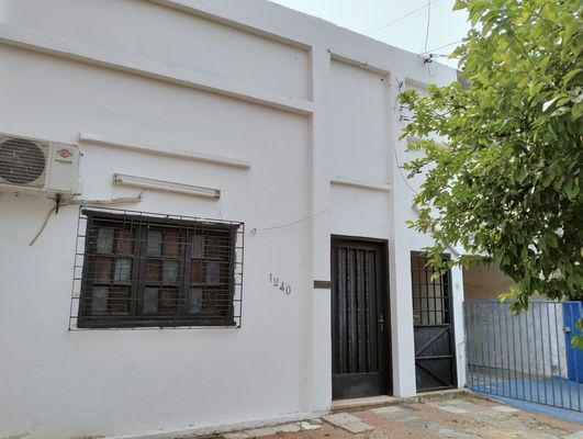 Alquilo casa en Zona Céntrica. Ref #X437E2