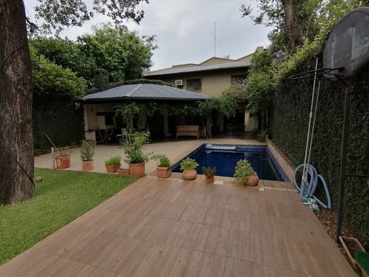 ALQUILO AMPLIA CASA. Ref #E88998 - infocasas.com.py