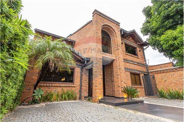 Vendo imponente casa con excelente ubicacion!! Asunción Villa Aurelia. Ref #VB9741 - infocasas ...