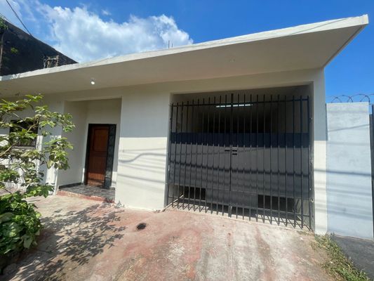 ALQUILO CASA EN FERNANDO DE LA MORA ZONA NORTE!! detrás del H. de Clínicas. Ref #PAEAD6 ...