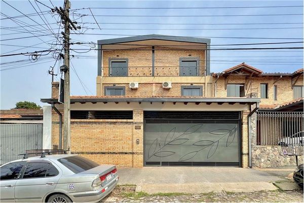 VENDO AMPLIA CASA EN BARRIO SAN PABLO. Ref #E4CE8F - infocasas.com.py