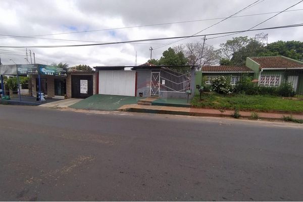 VENDO CASA EN FERNANDO DE LA MORA ZONA SUR. Ref #EDA97C - infocasas.com.py