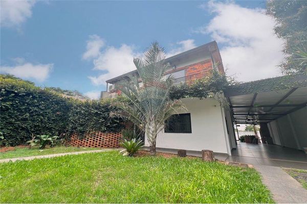 VENDO CASA EN ASUNCION BARRIO TERMINAL. Ref #AFA649 - infocasas.com.py