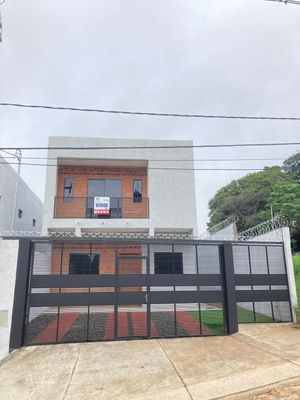 VENDO DUPLEX DE 3 DORMITORIOS EN LAMBARÉ. Ref #S3ABF0 - infocasas.com.py