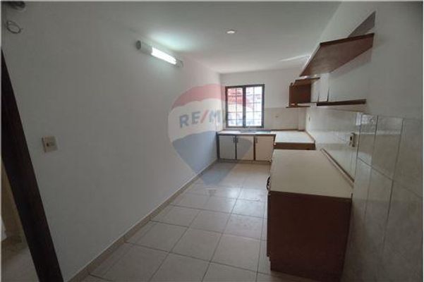 Alquilo amplio departamento tipo duplex. Ref #VD246E - infocasas.com.py