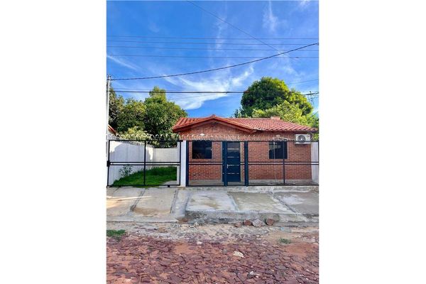 ALQUILO CASA EN VILLA ELISA. Ref #HC41D0