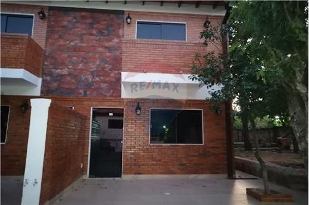 Alquilo lindo dúplex en Lambaré . Ref #W3B0C2 - infocasas.com.py