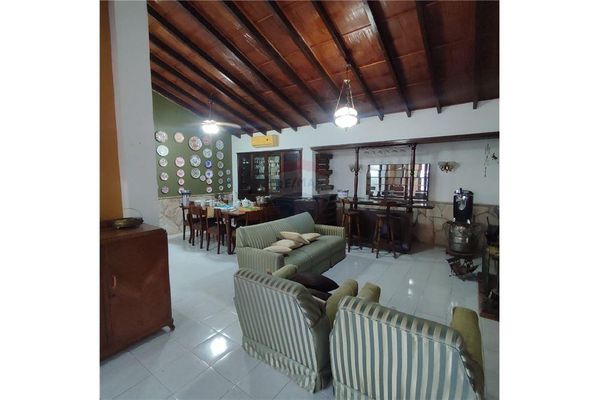 ALQUILO CASA EN FERNANDO DE LA MORA - ZONA NORTE. Ref #U6774A - infocasas.com.py