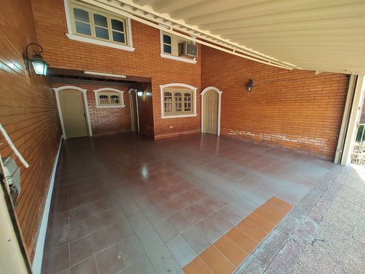 Alquilo Casa amplia 3 dormit, Vivienda u Oficina,Bo. San Cristobal. Ref #Z86930 - infocasas.com.py