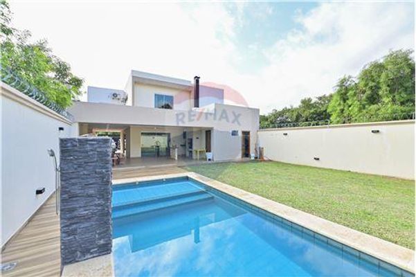 CASA - VENTA - LAS HUERTAS, LUQUE. Ref #G4D0EF - infocasas.com.py