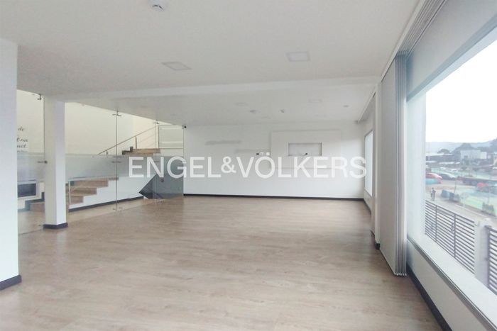 Edificio en Arriendo. Ref #FRVDE087