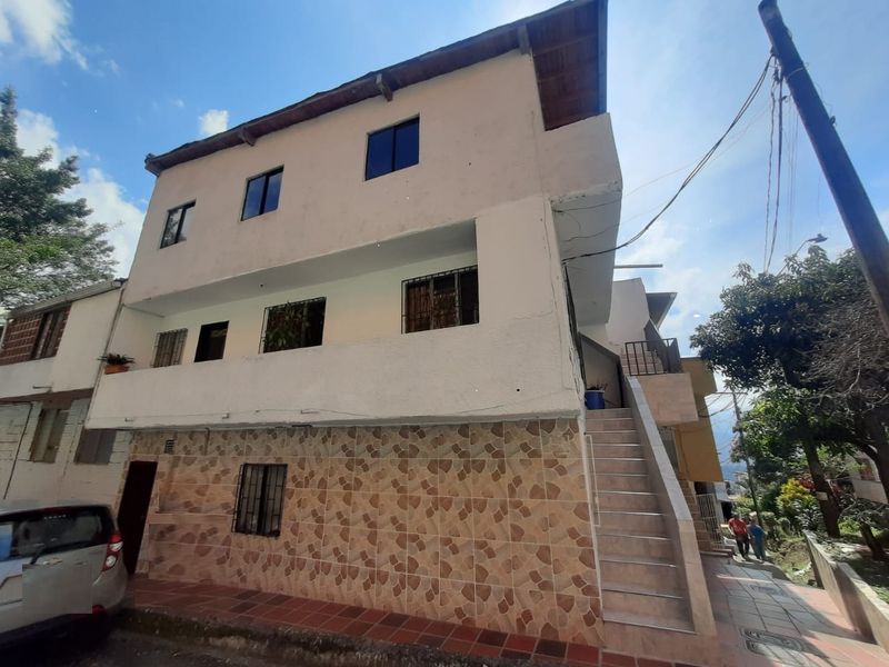 Apartamento en Venta en Medellín, Aures no.2
