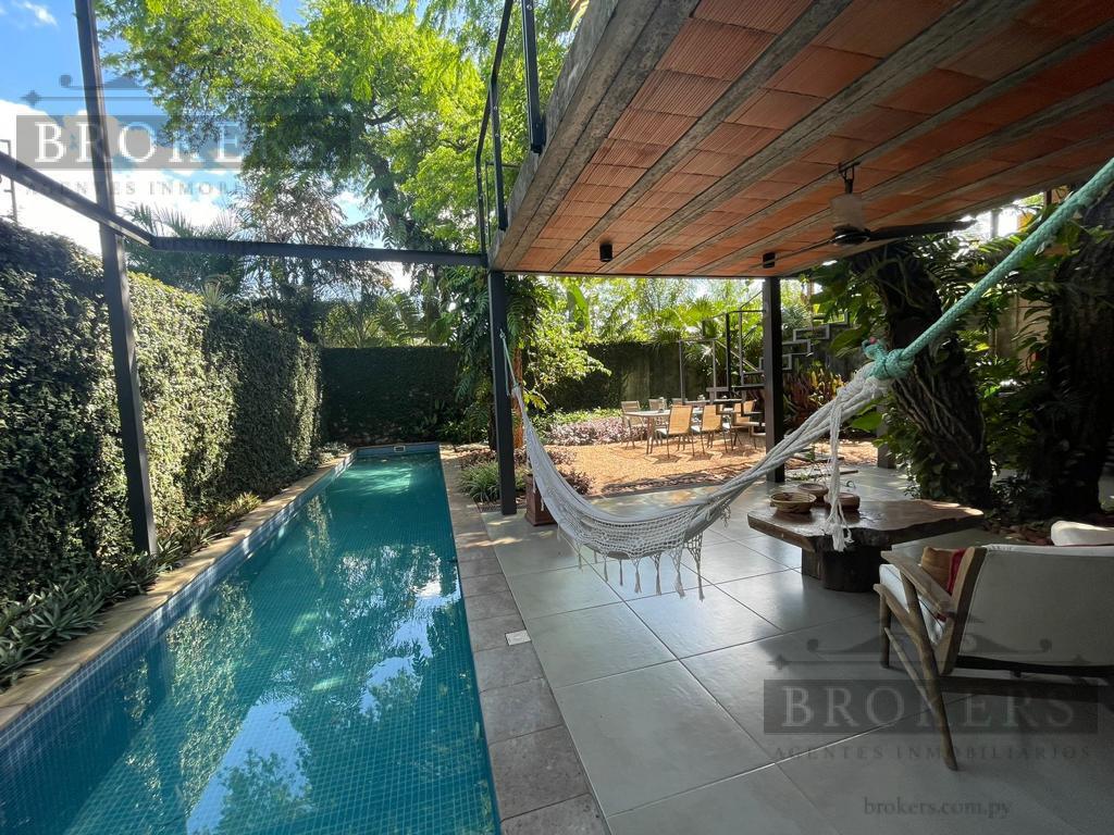Vendo o Alquilo Hermosa Casa De 3 Dormitorios Con Piscina En Barrio Mburucuya. Ref #J76AEF ...