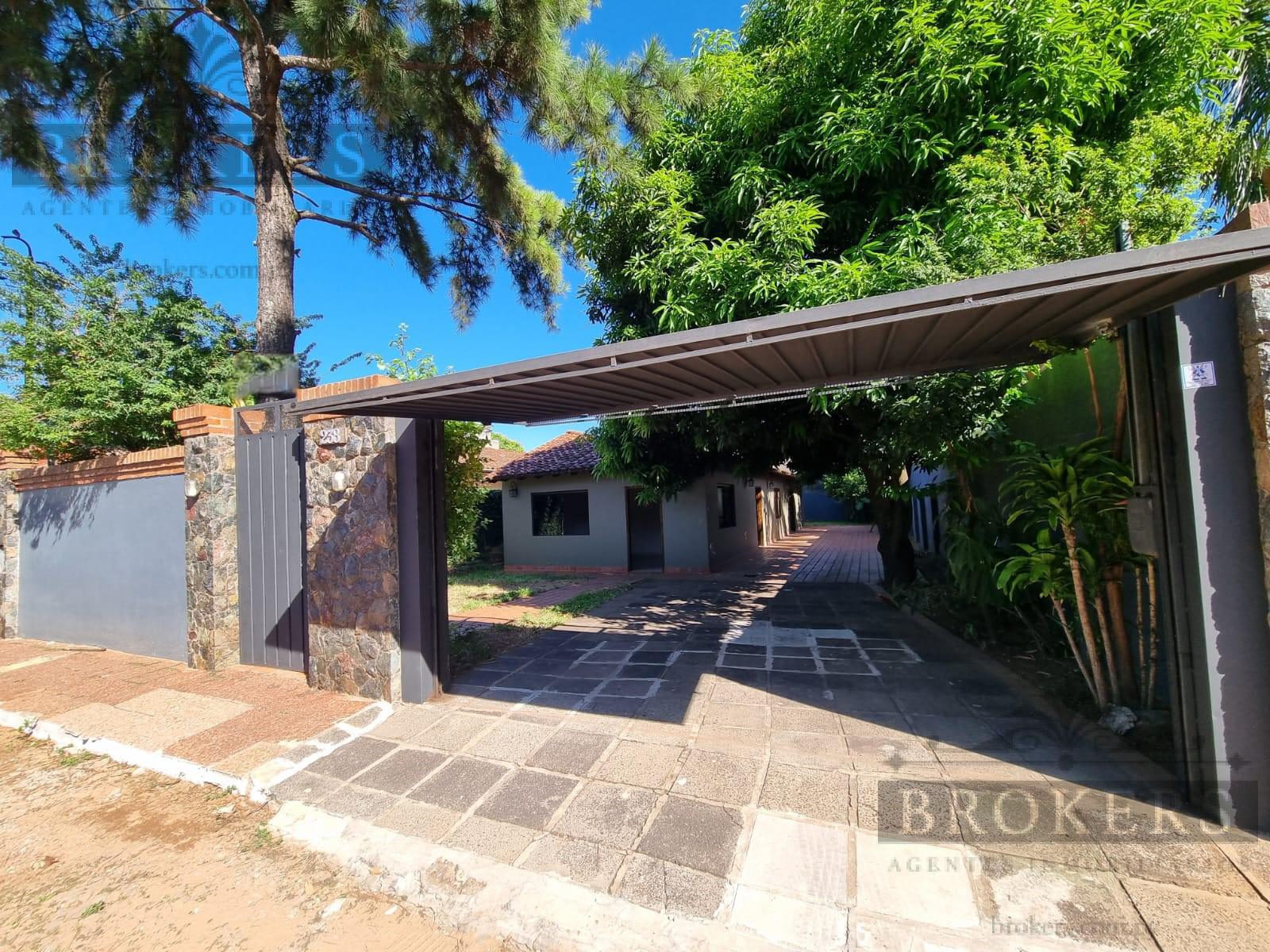 Vendo o Alquilo Casa De 3 Dormitorios Para Oficina o Vivienda En San Lorenzo. Ref #H9ECB5 ...