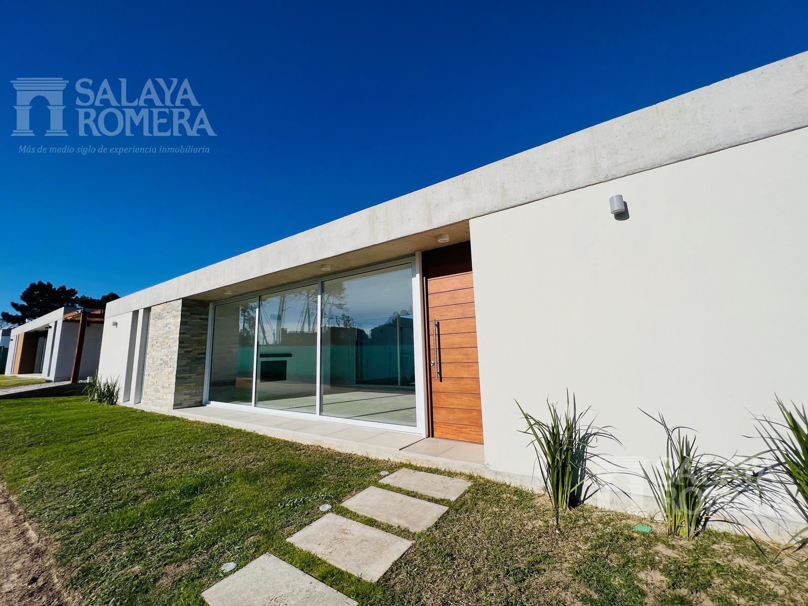 VENTA: CASA 3 DORMITORIOS BARRIO PRIVADO ZONA COLEGIO PUNTA DEL ESTE. Ref #ZA1FA8 - infocasas.com.uy