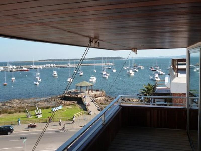 Punta del Este Alquiler Departamento Edificio Castellon - Apto. 401. Ref #YB1418 - infocasas.com.uy