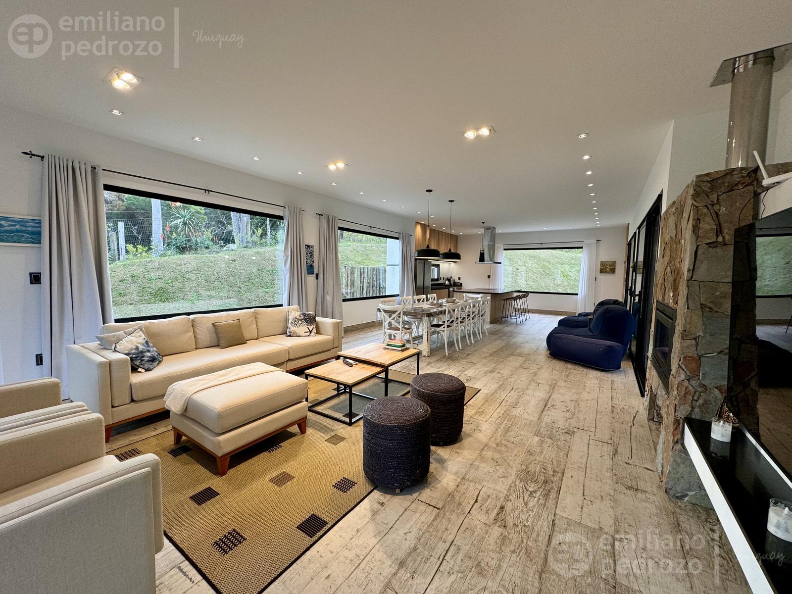 Venta Casa con piscina 4 dormitorios en barrio cerrado Solanas Punta del Este. Ref #DE9423 ...