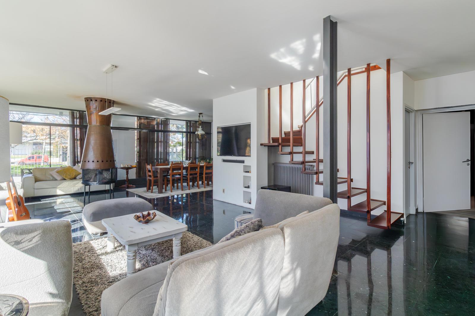 Venta de Casa en Punta Gorda, sobre Av. San Marino, 4 o 5 dormitorios. Ref #IB05CB - infocasas ...