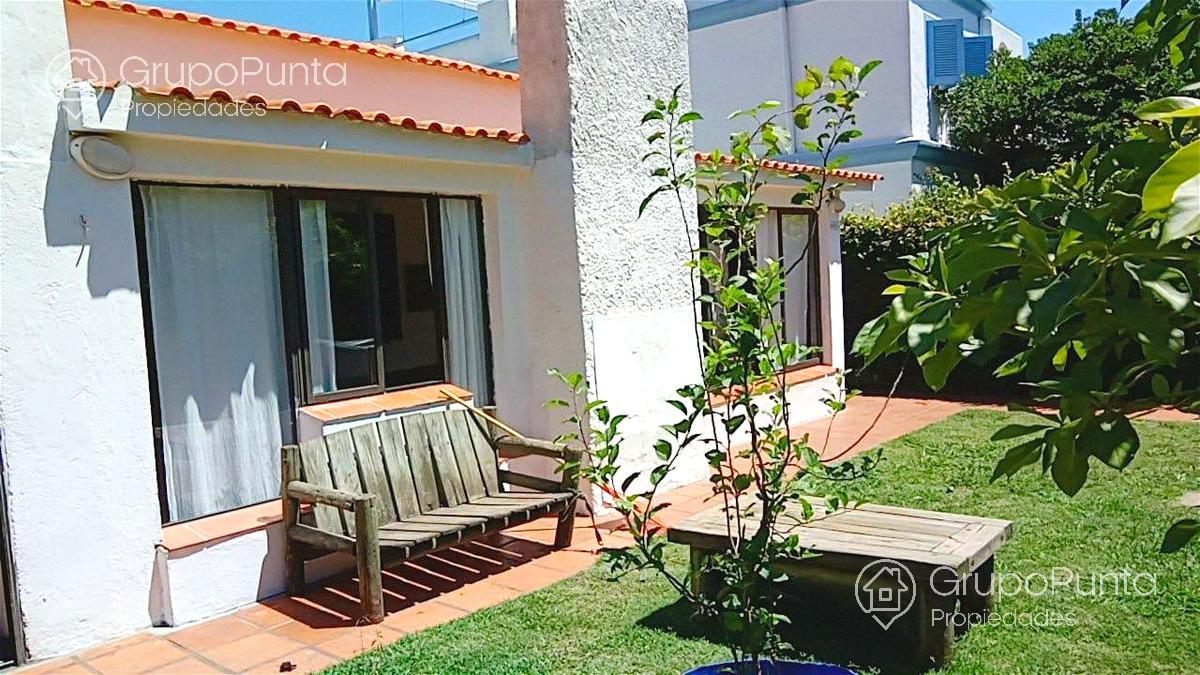 Casa en venta - Península, a pasos del mar. Ref #SACAE7