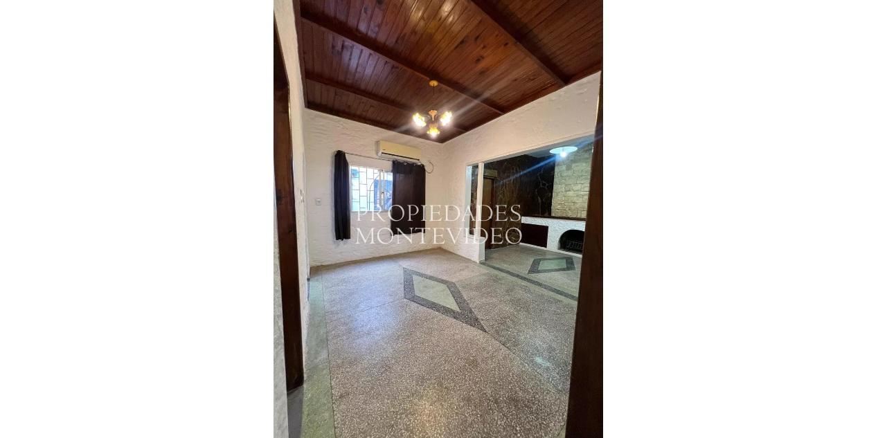 Casa en ALQUILER 2 dormitorios con parrillero - Buceo. Ref #C3C671